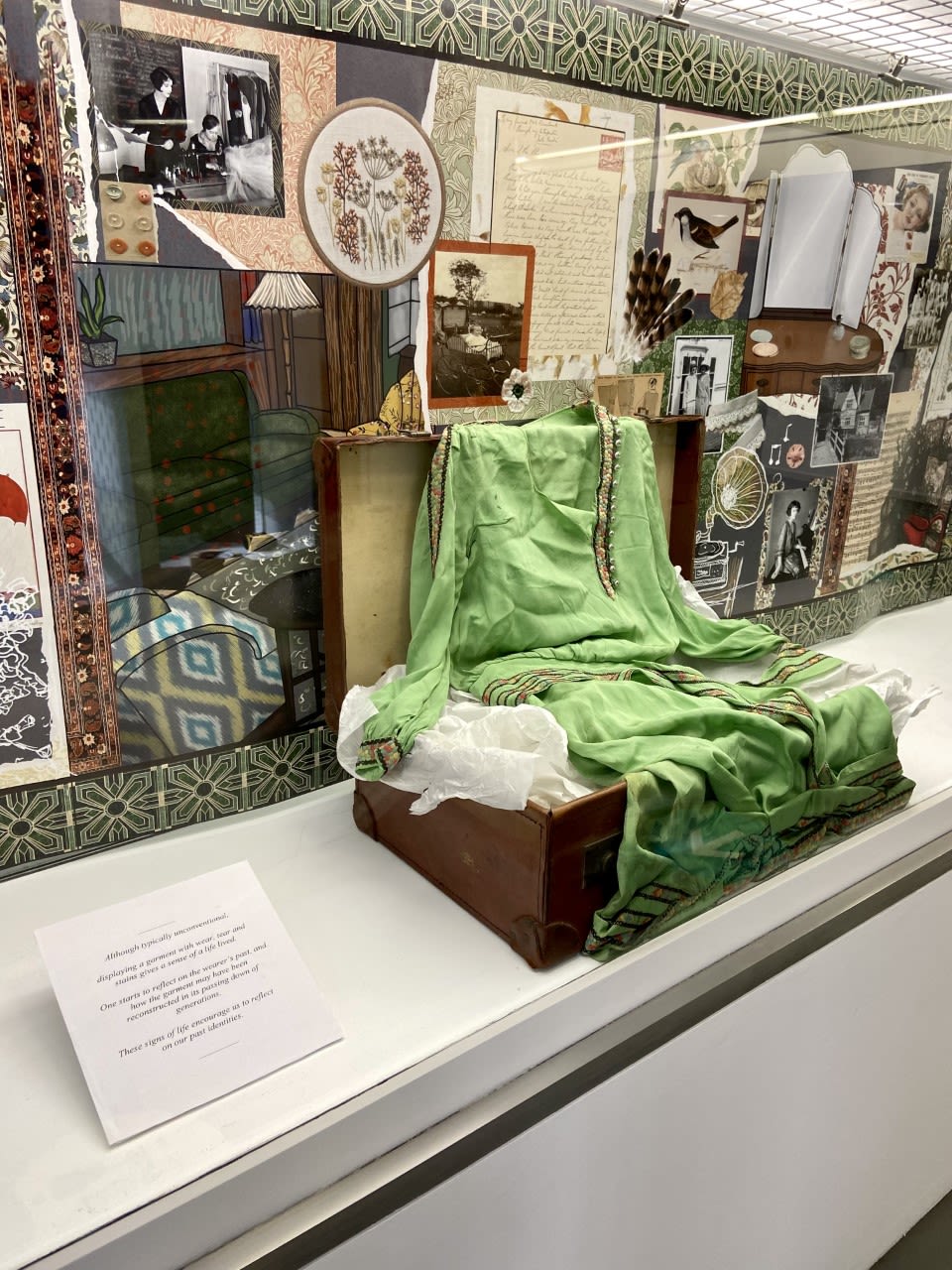 Exhibitions – Dress Memory Archive